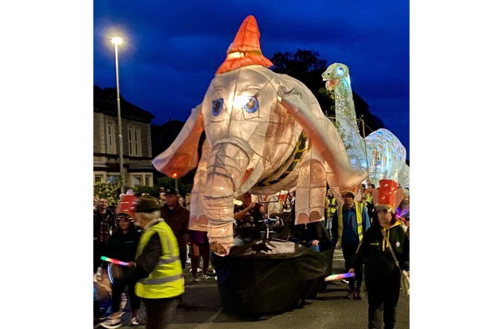 Ulverston Lantern Festival aims to light up town – cumbriacrack.com